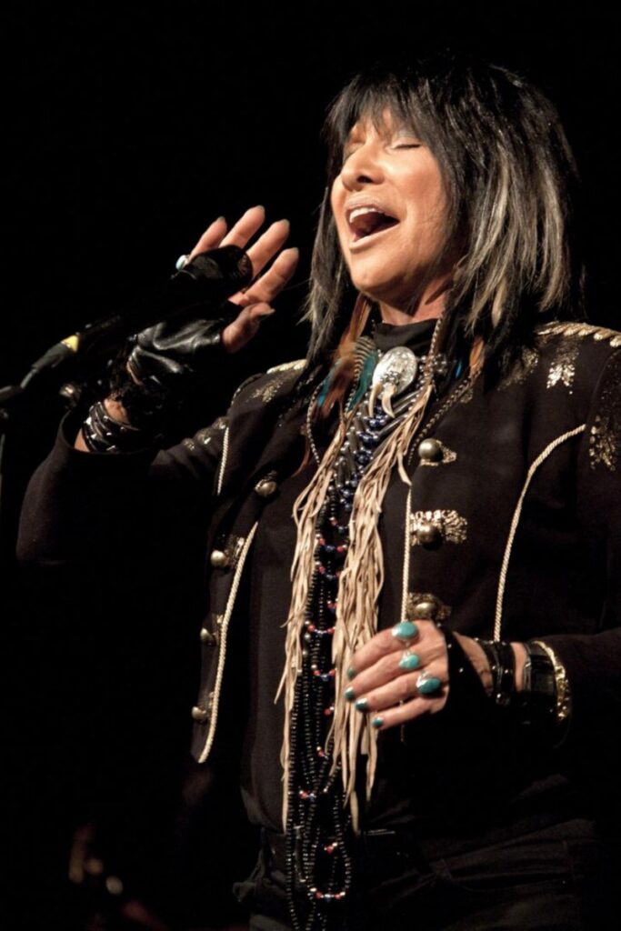 Buffy Sainte-Marie: The Heroic Cree Musician | Heroes: What They Do ...